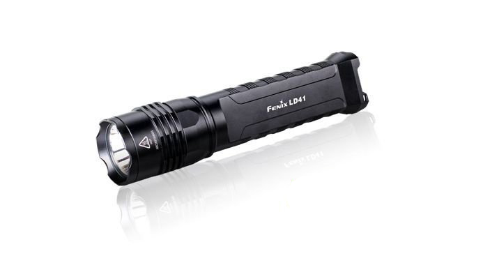 LANTERNA FENIX LD41 680 LUMENS PRO HUNTERS | Casa do Tiro