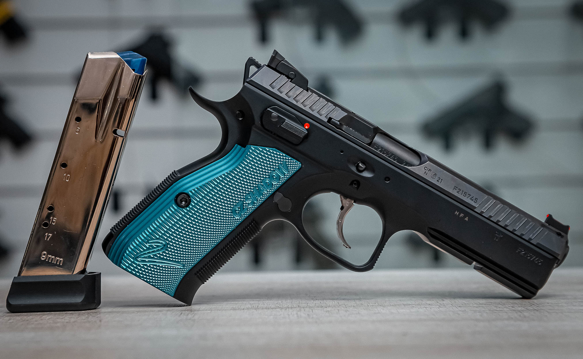 PISTOLA CZ SHADOW 2 OXIDADA TALA AZUL CAL.9MM | Casa do Tiro