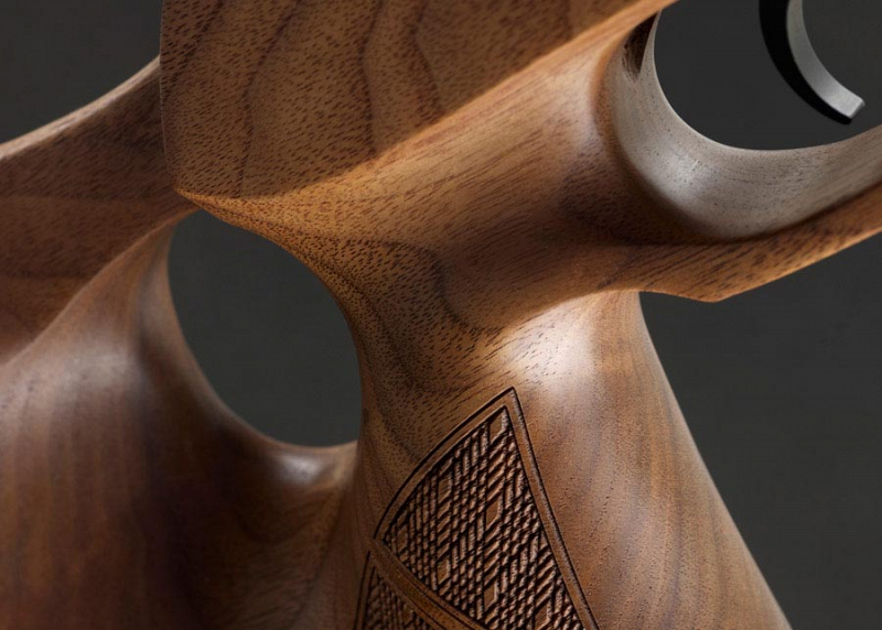 CARABINA PCP FX ROYALE 400 5,5MM WALNUT | Casa do Tiro